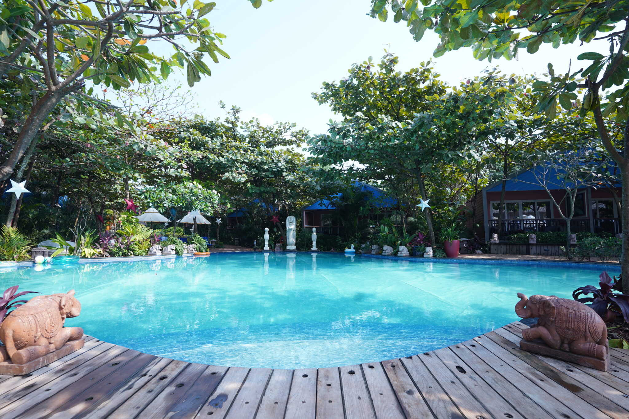 Home - Farzi Beach